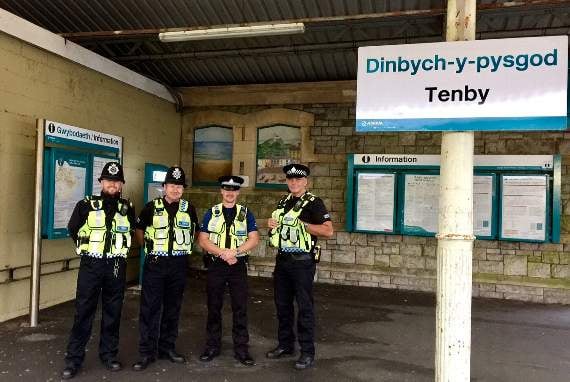 Police detain offenders at Tenby train station | tenby-today.co.uk